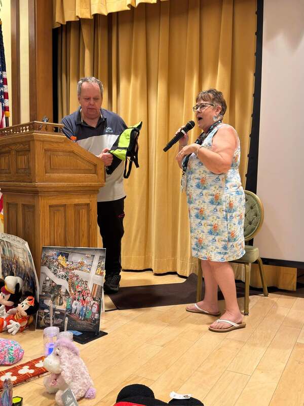Photos - Mickey's "Fan"atics
